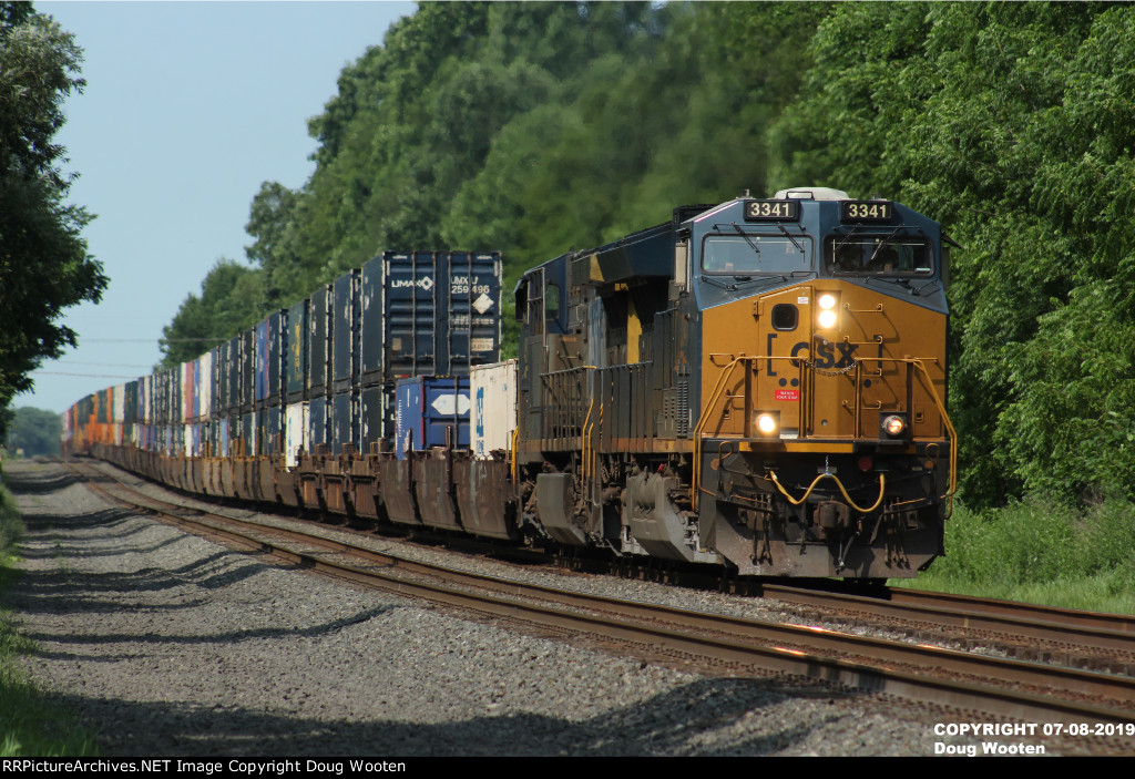 Eastbound CSXT Piggyback Train